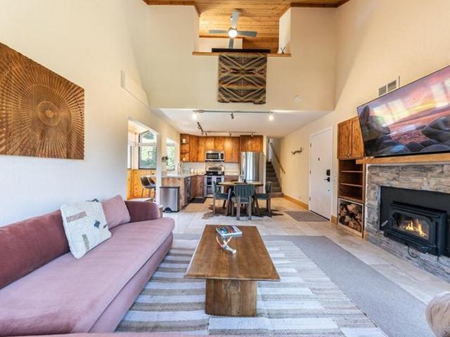 11565 Snowpeak Way Unit 648, Truckee, CA 96161