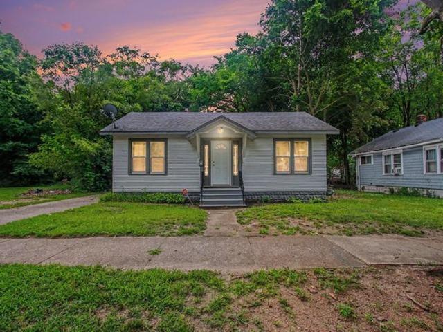 1156 Mc Alister Ave, Benton Harbor, MI 49022