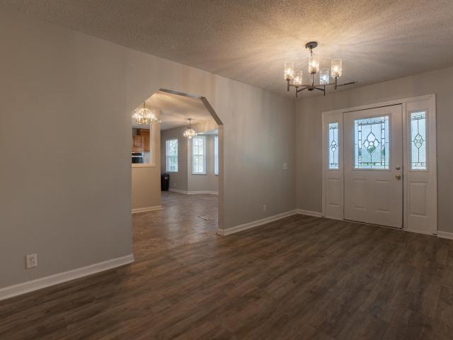 1156 middle dr