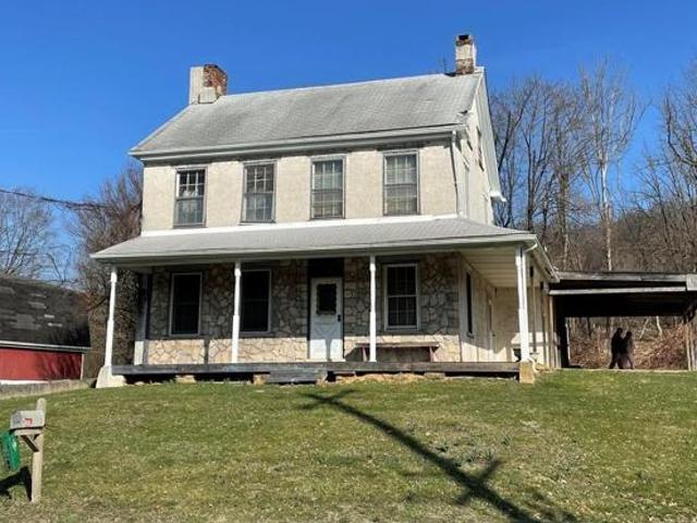 1156 Applebutter Rd, Bethlehem, PA 18015