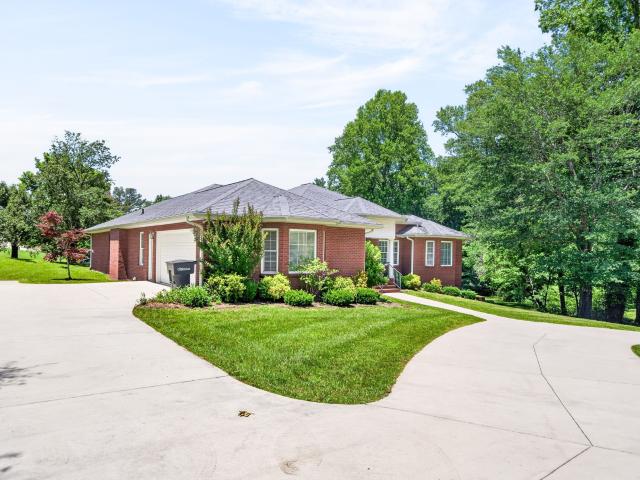 1156 Beam Ave