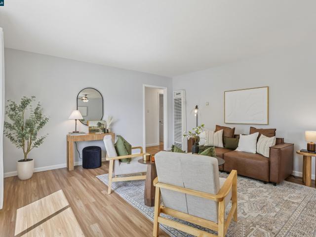 1156 Francine Ct