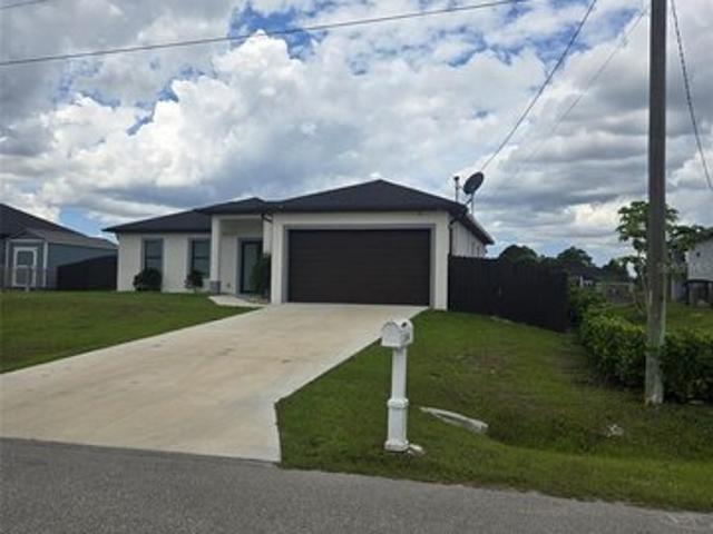 1156 Helen Ave S, Lehigh Acres, FL 33974