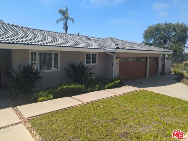 1156 Las Pulgas Pl, Pacific Palisades, CA 90272 | MLS #25596 | Compass