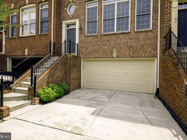 1156 Regal Oak Drive