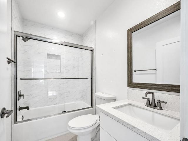 1156 W 38th st 19 Bedroom Apartment for Rent at 1156 W 38th St, Los Angeles, CA 90037 Congress North