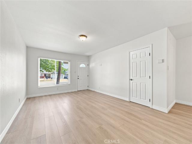 1156 W Avenue J7