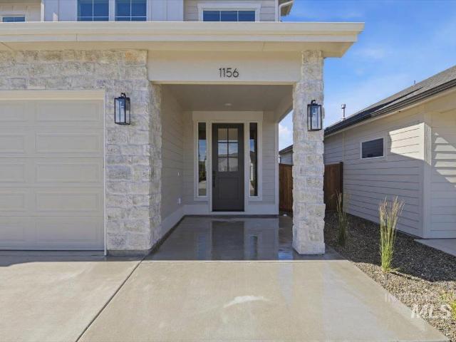 1156 W Eiger Dr