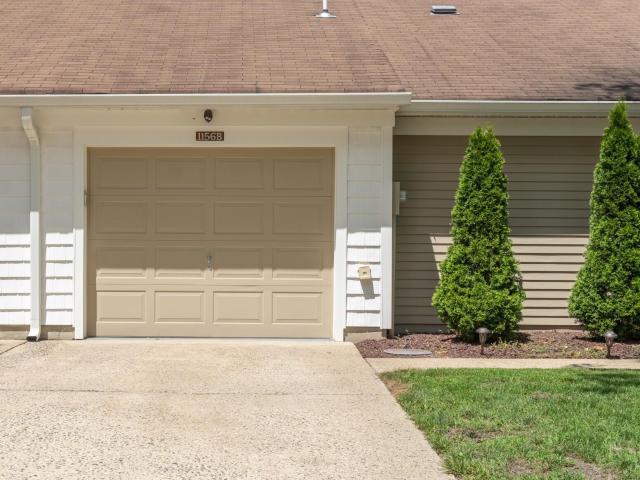 1156B Thornbury Lane