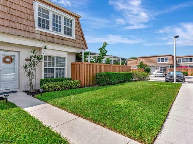 11571 Winchester Dr Unit 27D, Palm Beach Gardens, FL 33410