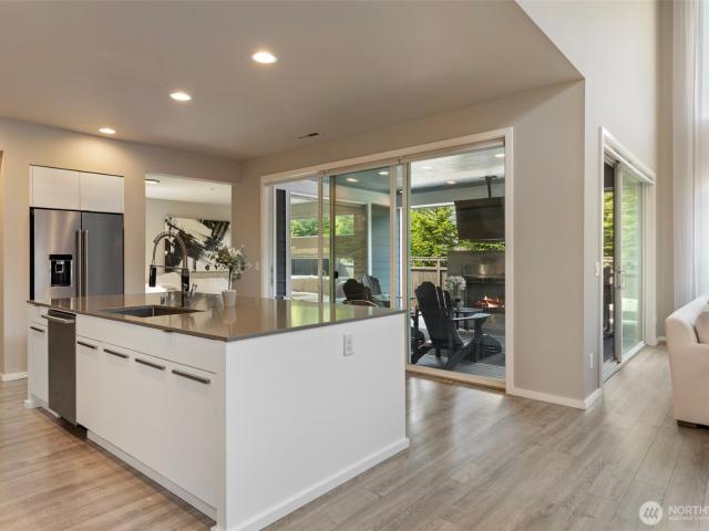 11574 Arrowhead Drive