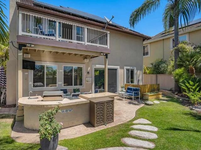 1157 Alexandra Ln