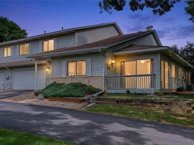 1157 Aston Cir, Burnsville, MN 55337
