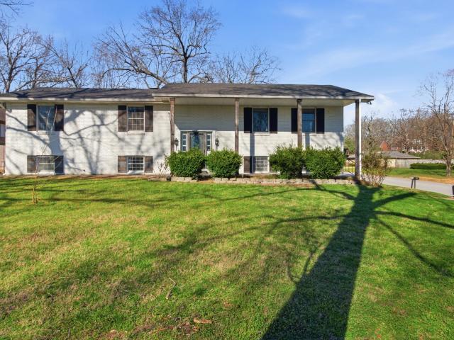 1157 Chateau Drive