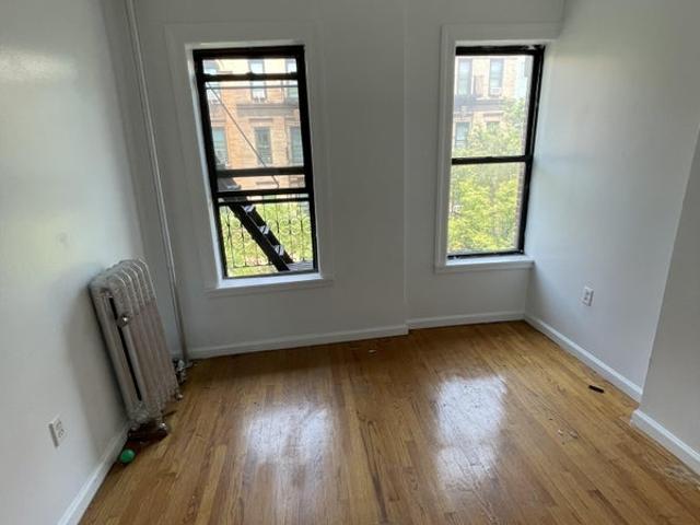 #1157 Rooms available in Washington Heights!