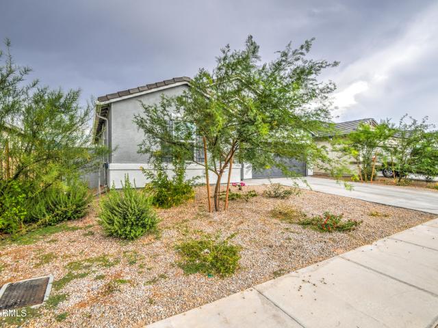 1157 w paradise way