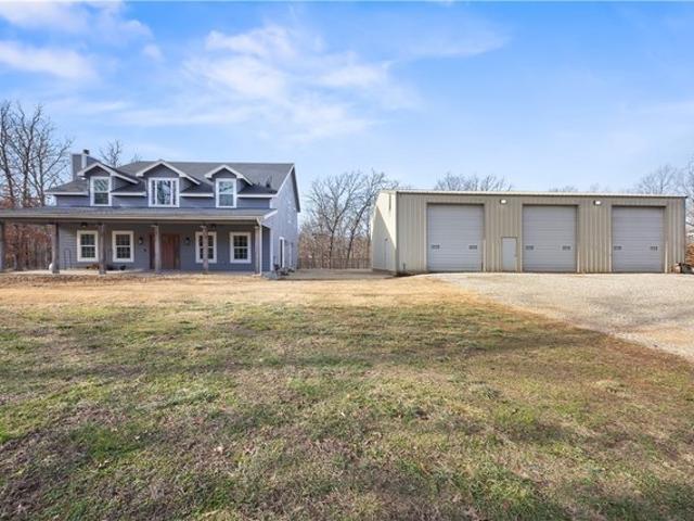 11580 Upland Way, Gravette, AR 72736