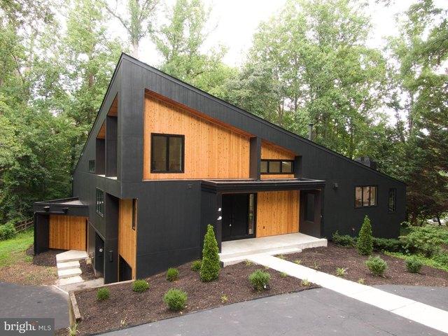 11582 Greenwich Point Rd, Reston, VA 20194