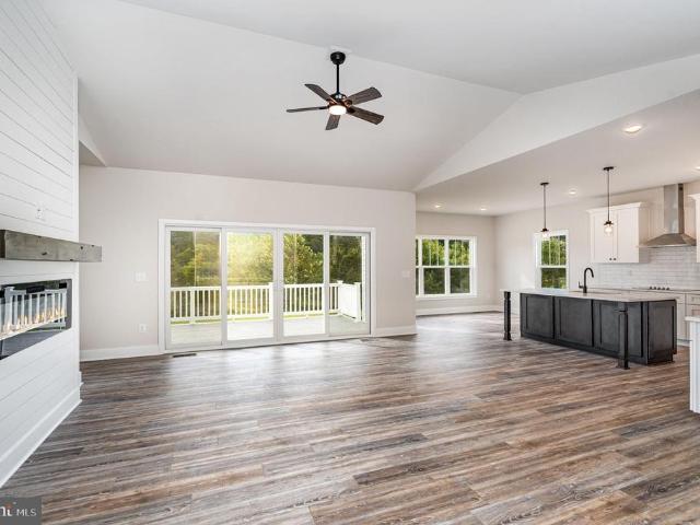 11585 Forest Walk Drive