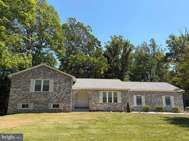11586 Winnebago Ln, Lusby, MD 20657