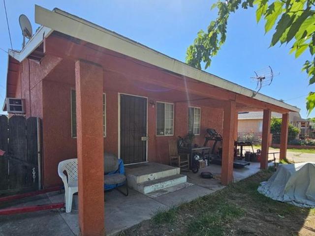 1158 Maple St, Turlock, CA 95380