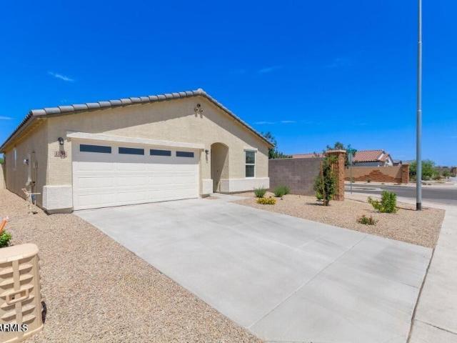 1158 n larat lane