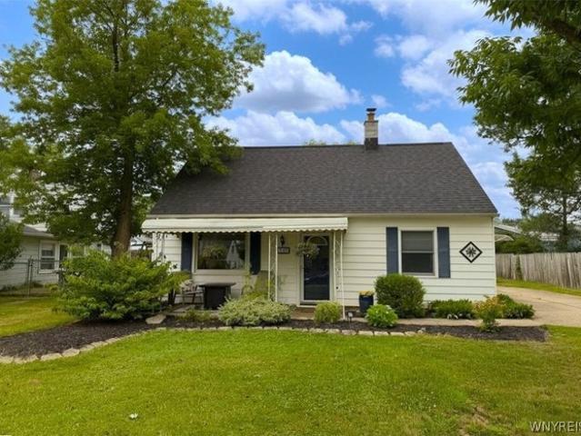 1158 Stony Point Rd, Grand Island, NY 14072