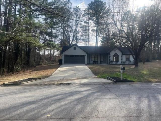 1158 Valentine Ct, Riverdale, GA 30296