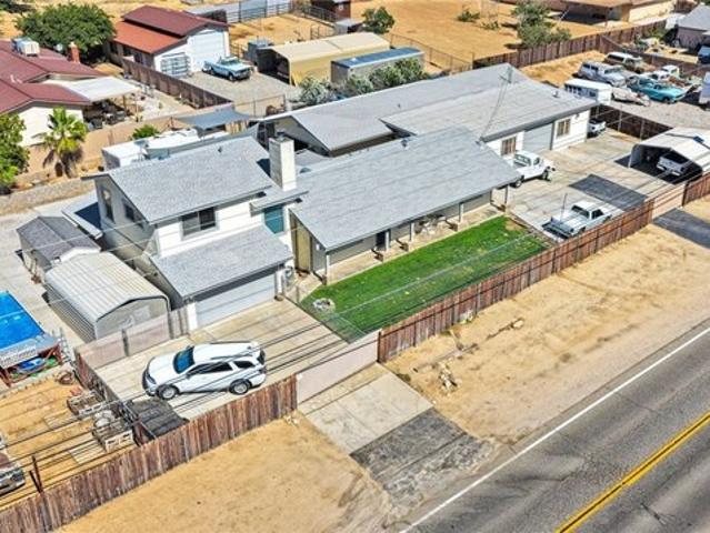 11590 Peach Ave, Hesperia, CA 92345