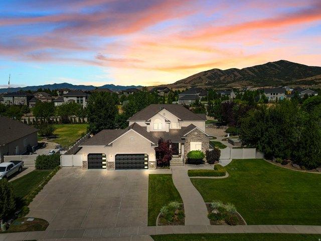 11597 N Sunset Hills Dr, Highland, UT 84003