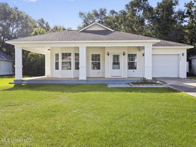 11598 Oaklane Dr, Gulfport, MS 39503