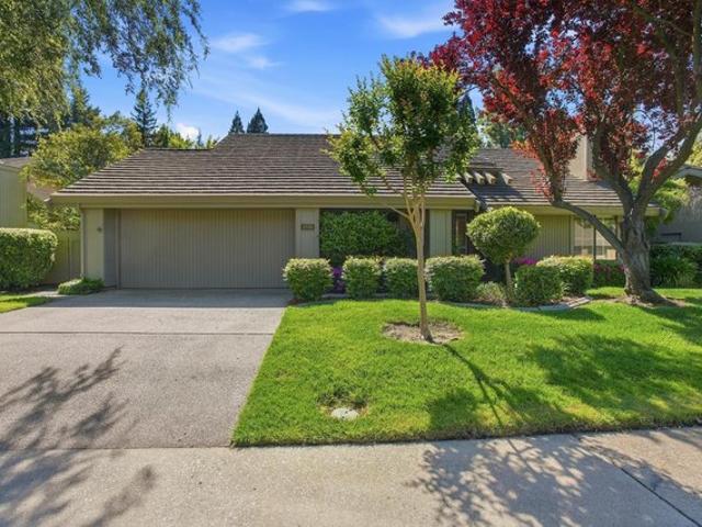 11598 Sutters Mill Cir, Gold River, CA 95670
