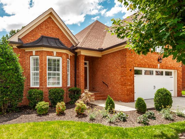 1159 Fairvue Village Ln