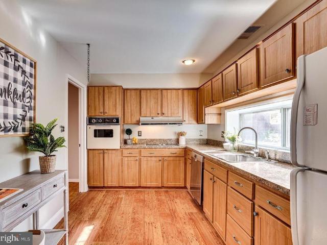 11503 Links Drive