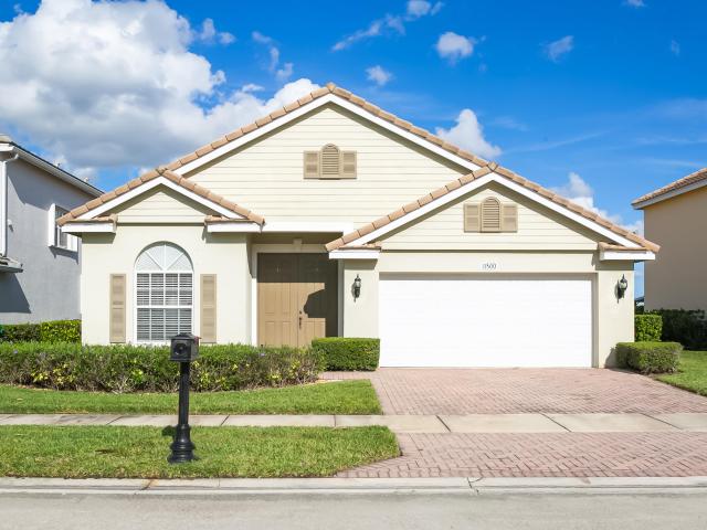 11500 SW Glengarry Ct, Port St. Lucie, FL 34987 | MLS #R11147 | Compass
