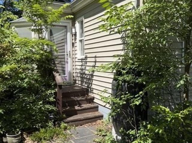 11501 Elmont Rd, Ashland, VA 23005