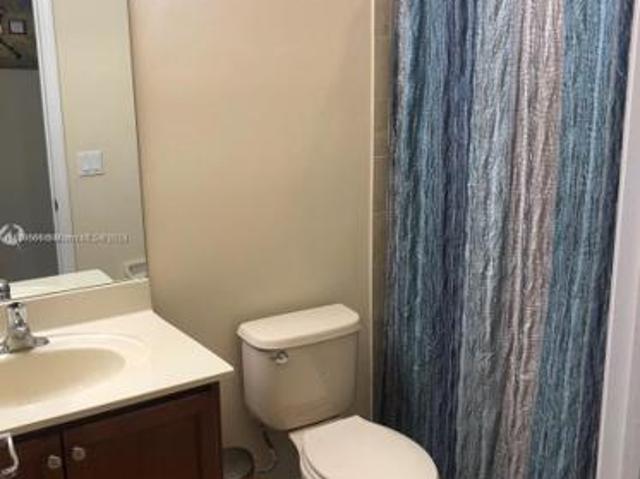 11501 NW 89th St #209, Doral, FL 33178