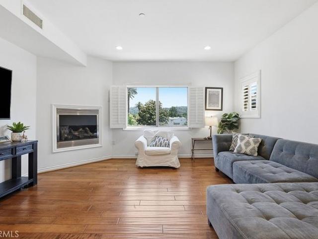 11504 Moorpark St Unit 203, Studio City, CA 91602