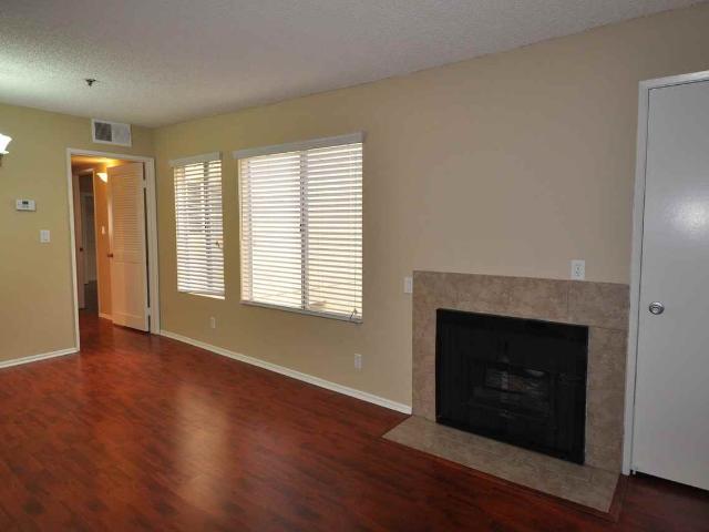 11505 2 Bedroom Apartment for Rent at 11505 Riverside Dr, Los Angeles, CA 91602 Valley Village