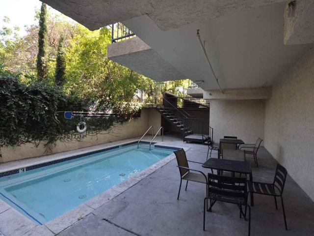 11505 2 Bedroom Apartment for Rent at 11505 Riverside Dr, Los Angeles, CA 91602 Valley Village