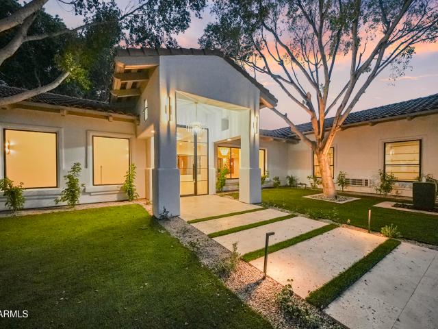 11505 e cochise drive
