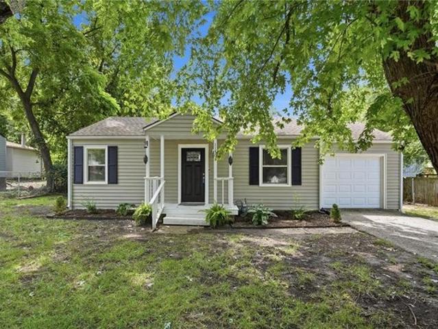 11505 E 75th St, Kansas City, MO 64138