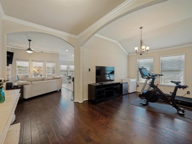 11505 Parade Drive