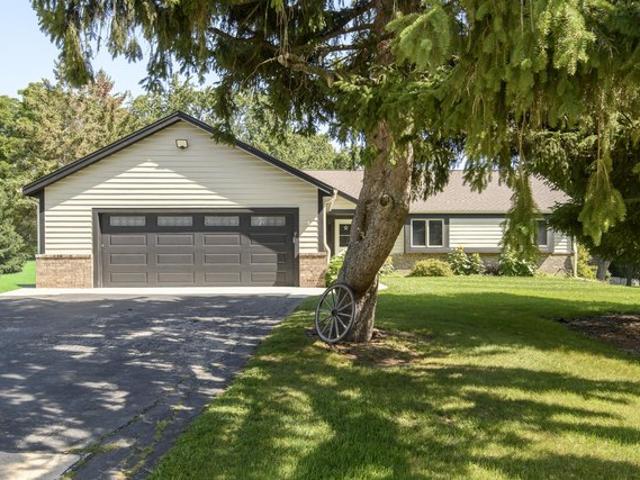 11506 W Janet Ct, Franklin, WI 53132