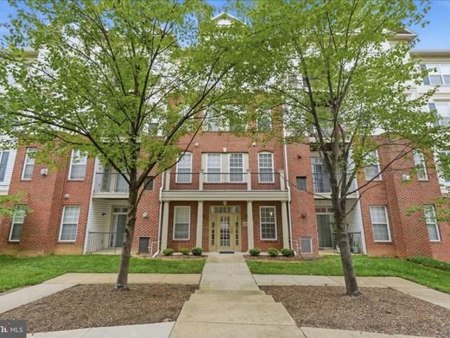 11508 Sperrin Cir Unit 403, Fairfax, VA 22030