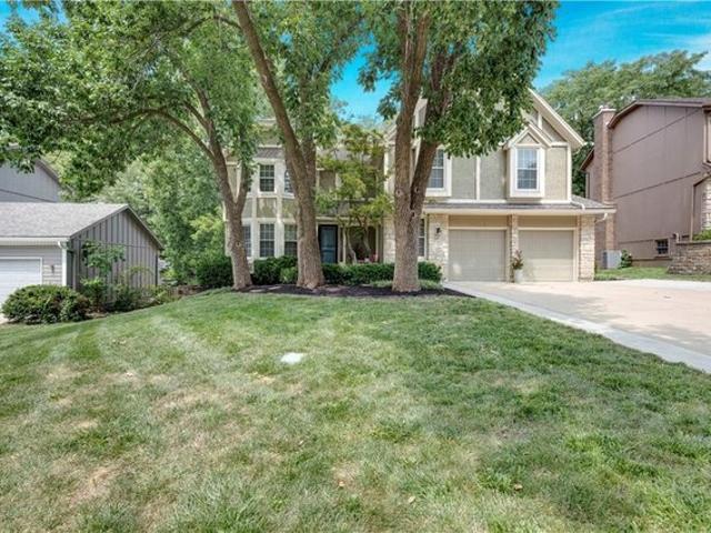 11509 Carter St, Overland Park, KS 66210