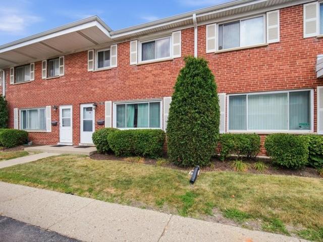 1150 N Boxwood Dr Unit A, Mount Prospect, IL 60056