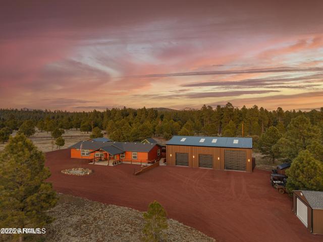 1150 N Three Bears Loop