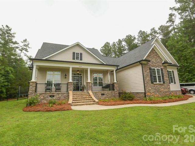 1150 Oak Trail Cir, Concord, NC 28025
