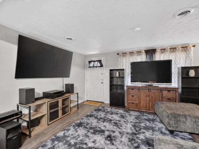 1150 Oriole Court